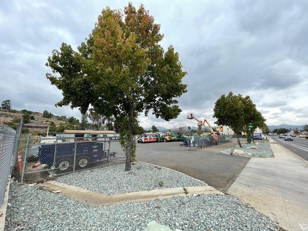 13056 Poway Rd, Poway, CA 92064