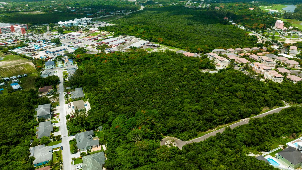 Prospect Ridge Road, Nassau, New Providence, The Bahamas