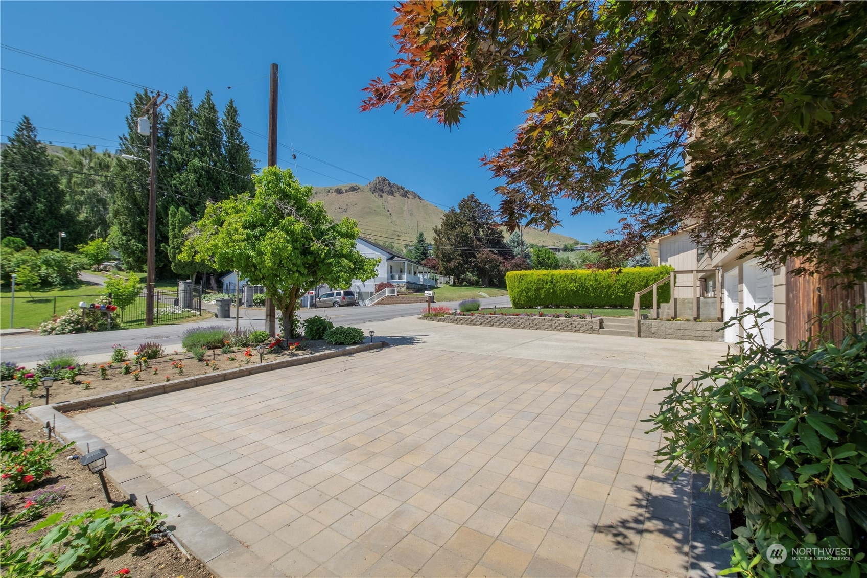 Coldwell Banker Global Luxury – Wenatchee, WA