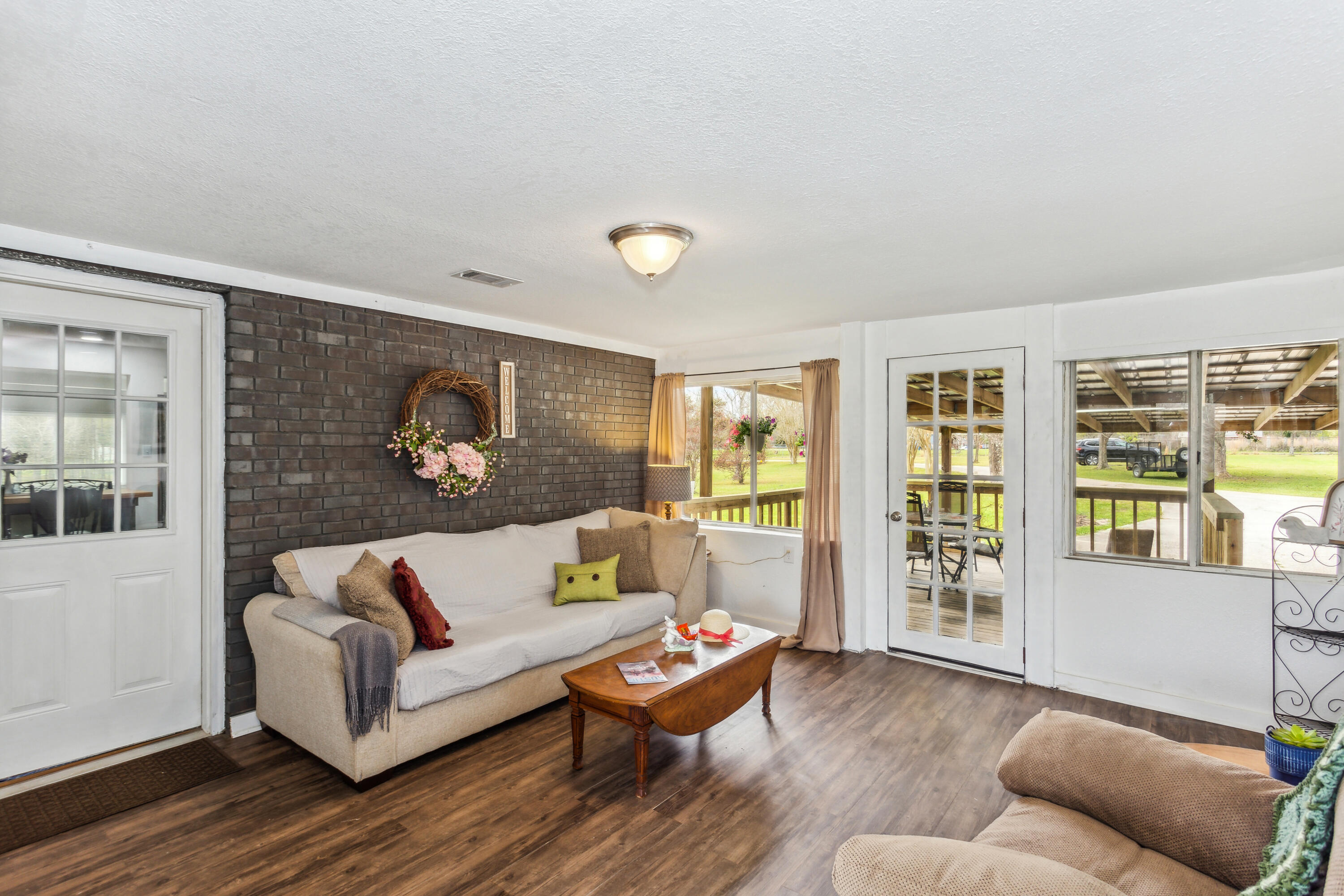 1956 Well Line Rd, Cantonment, FL 32533