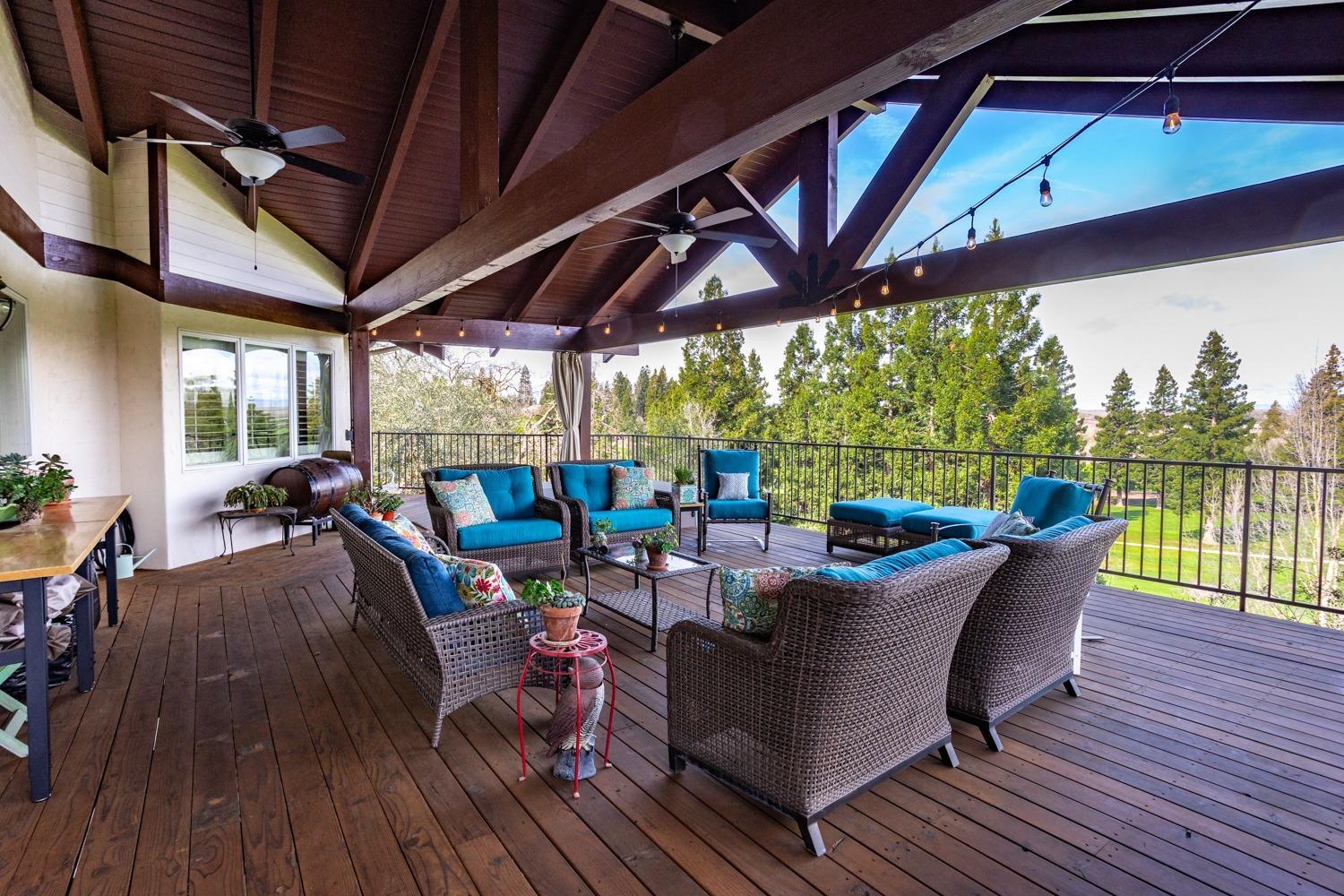 10247 Whitetail Dr Oakdale CA 95361