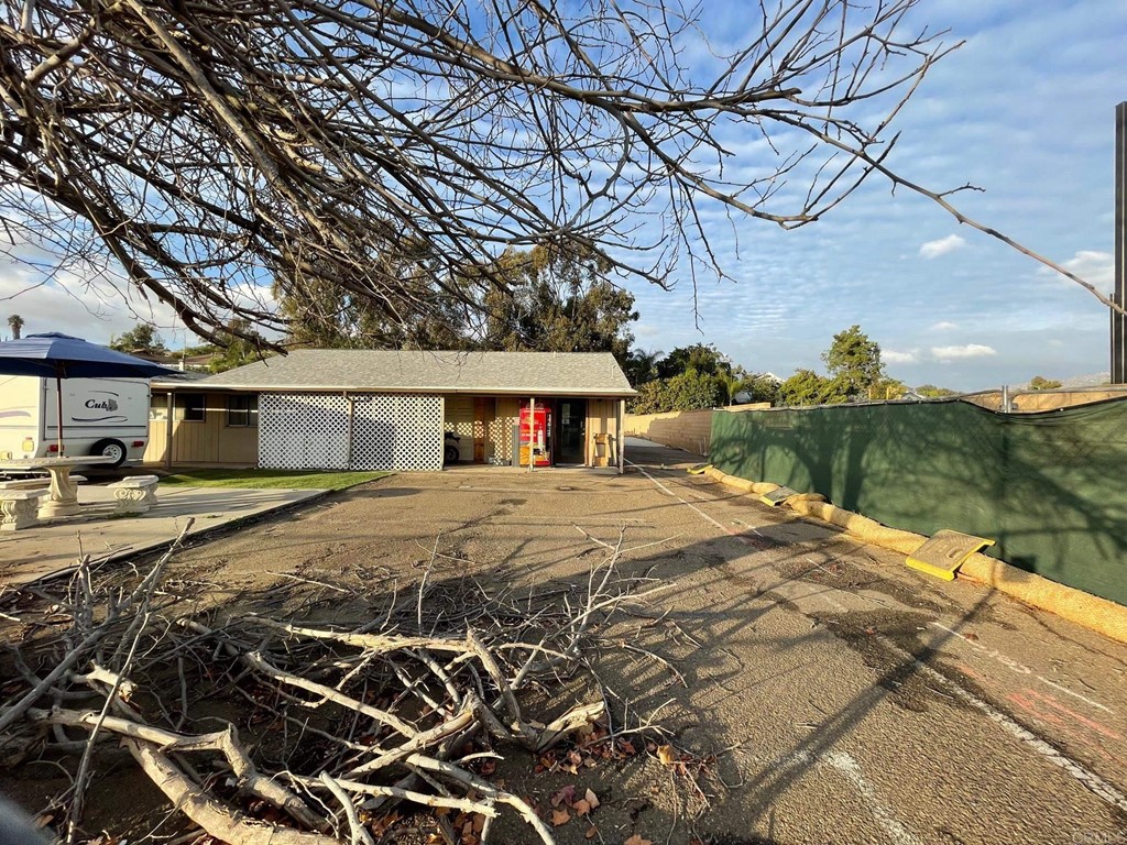 13056 Poway Rd, Poway, CA 92064