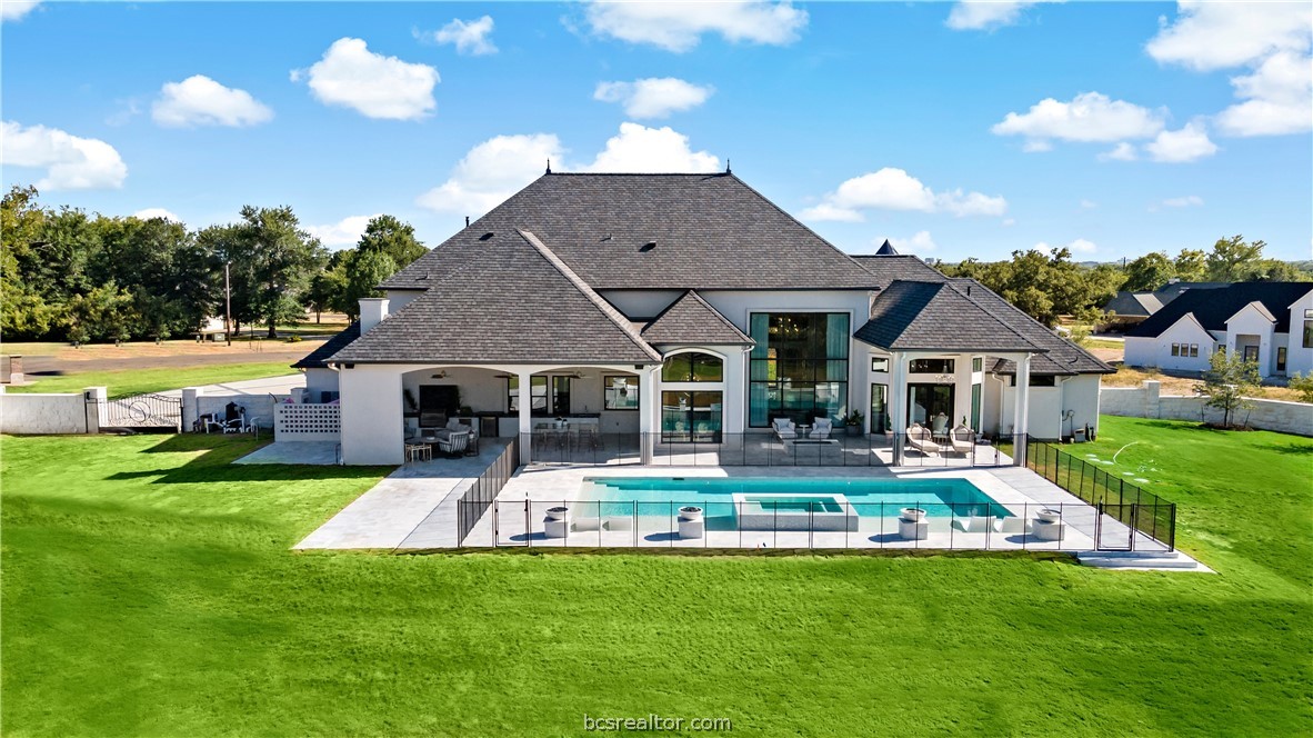 7163 Riverstone Dr, Bryan, TX 77808